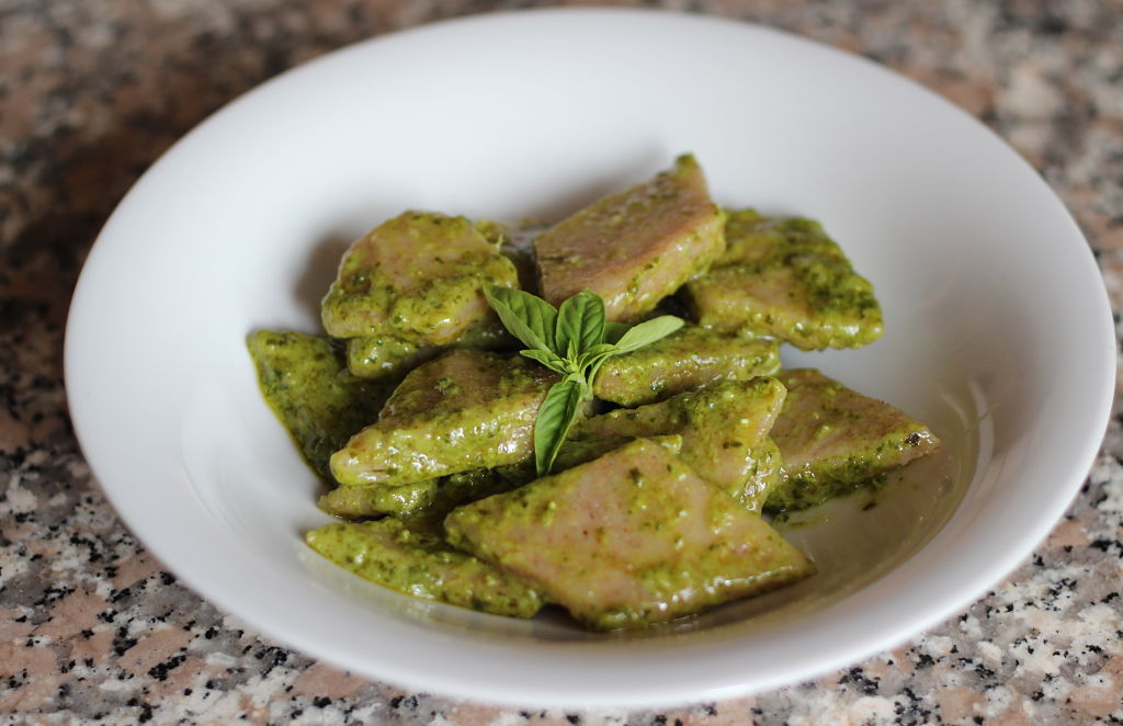 Breads, crespelle and lamb among the typical Tuscan recipes