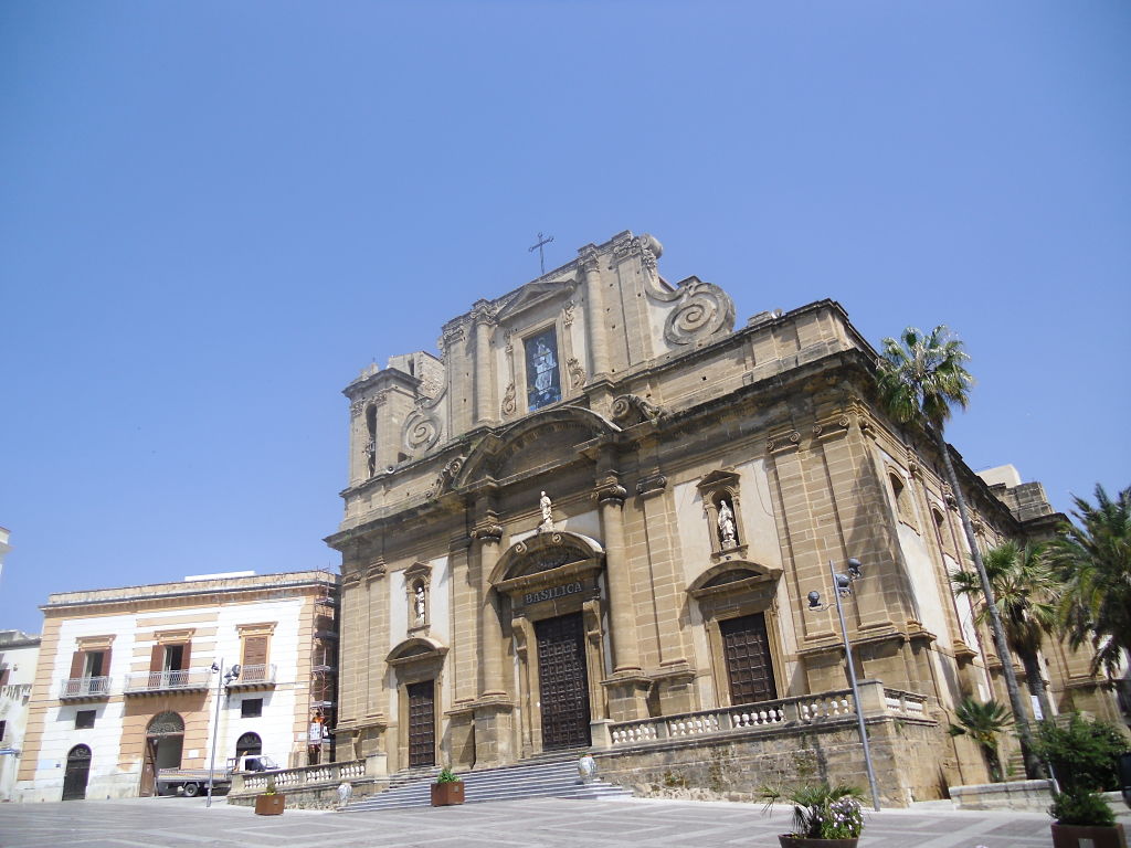 Archaeological remains, medieval fortresses and the potters' route: the ...